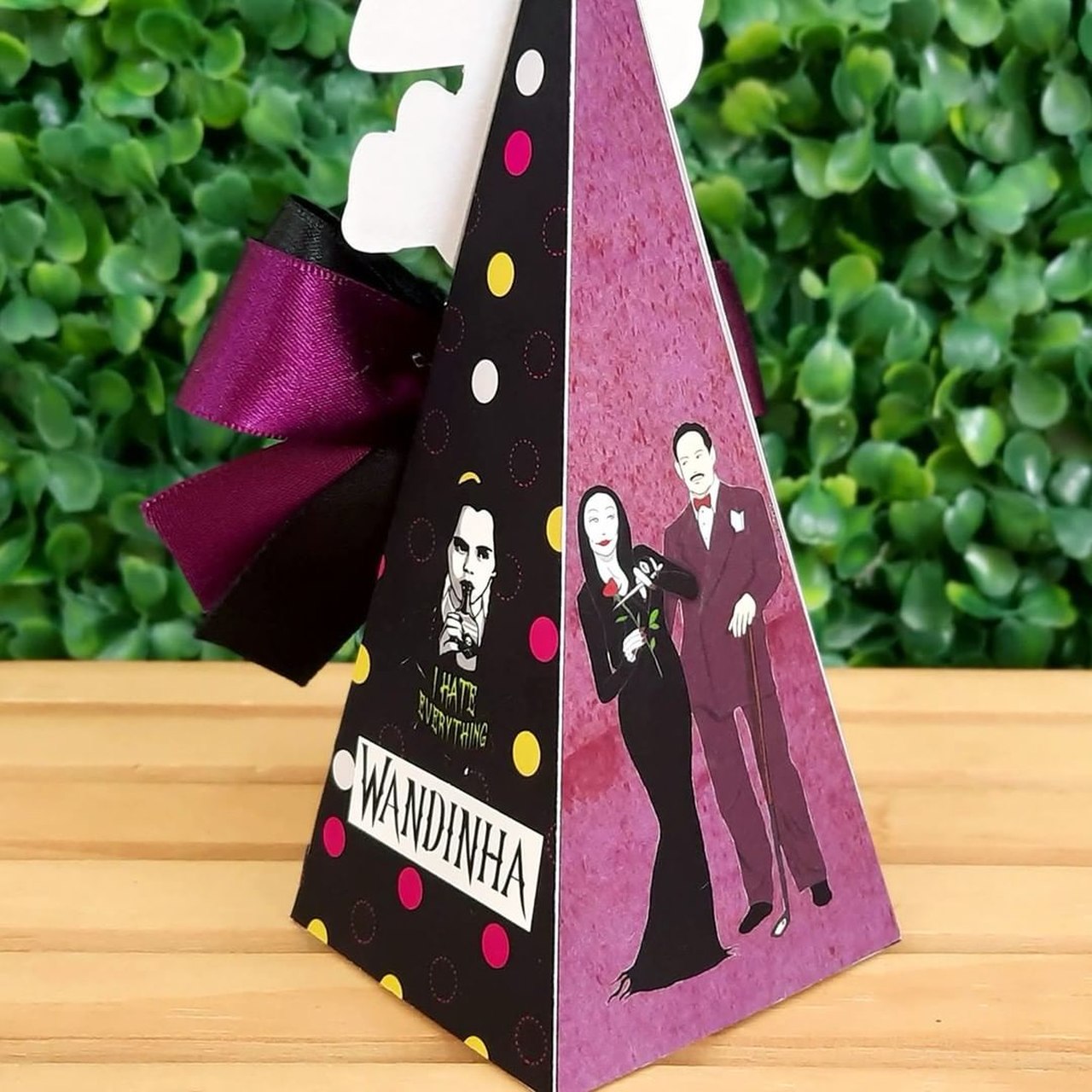 Tema Wandinha: conheça a nova tendência para festas infantis! Tema Wandinha: conheça a nova tendência para festas infantis!